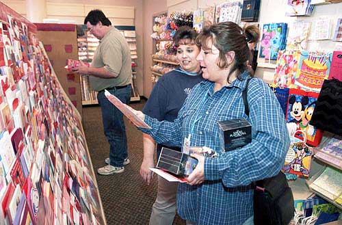 Hallmark plant greets future | News, Sports, Jobs - Lawrence Journal ...